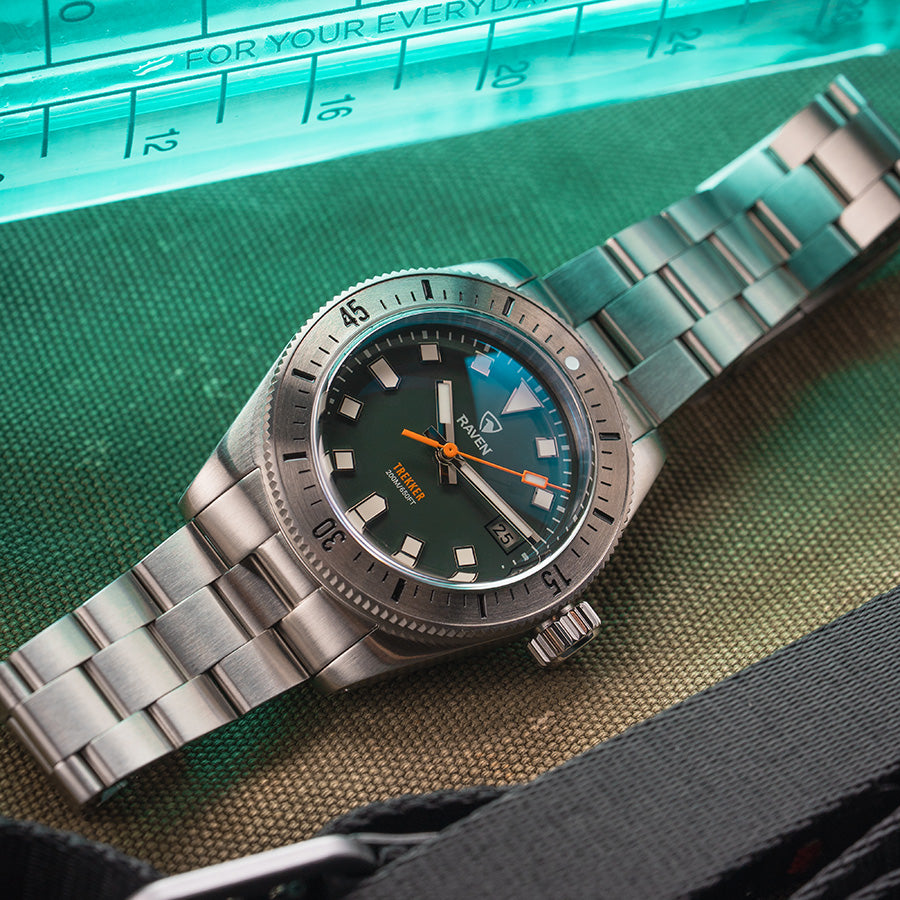 Raven Trekker - Gloss Grey - Steel Bezel – Raven Watches LLC